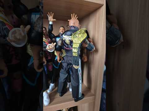 WWE ULTIMATE EDITION THE ROCK FINAL BOSS FIGURE ???? #WWE #therock #wwefigures #wrestlemania