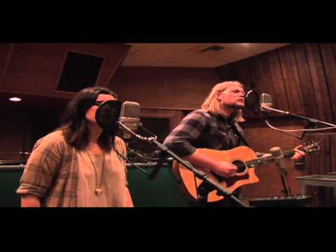 The Warm Up with Carolina Story