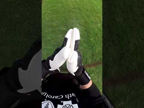 New Goalkeeper gloves latex contact Grip 🧤#goalkeeperstore #goalkeepergloves #soccerequipment#soccer