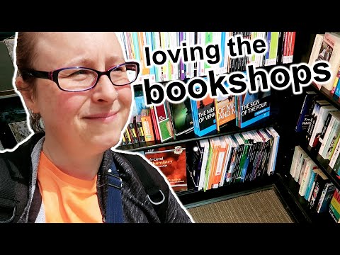 CARDIFF WH SMITH & WATERSTONES bookshops: DAILY VLOGS UK