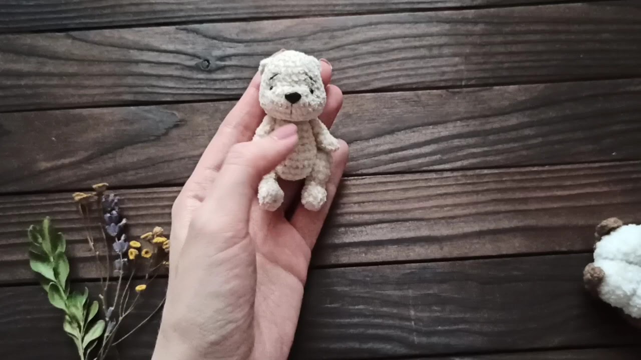 Crochet mini teddy bear, Vintage kawaii bear for Pipita, Tiny pet for Blythe, Miniature artist toy