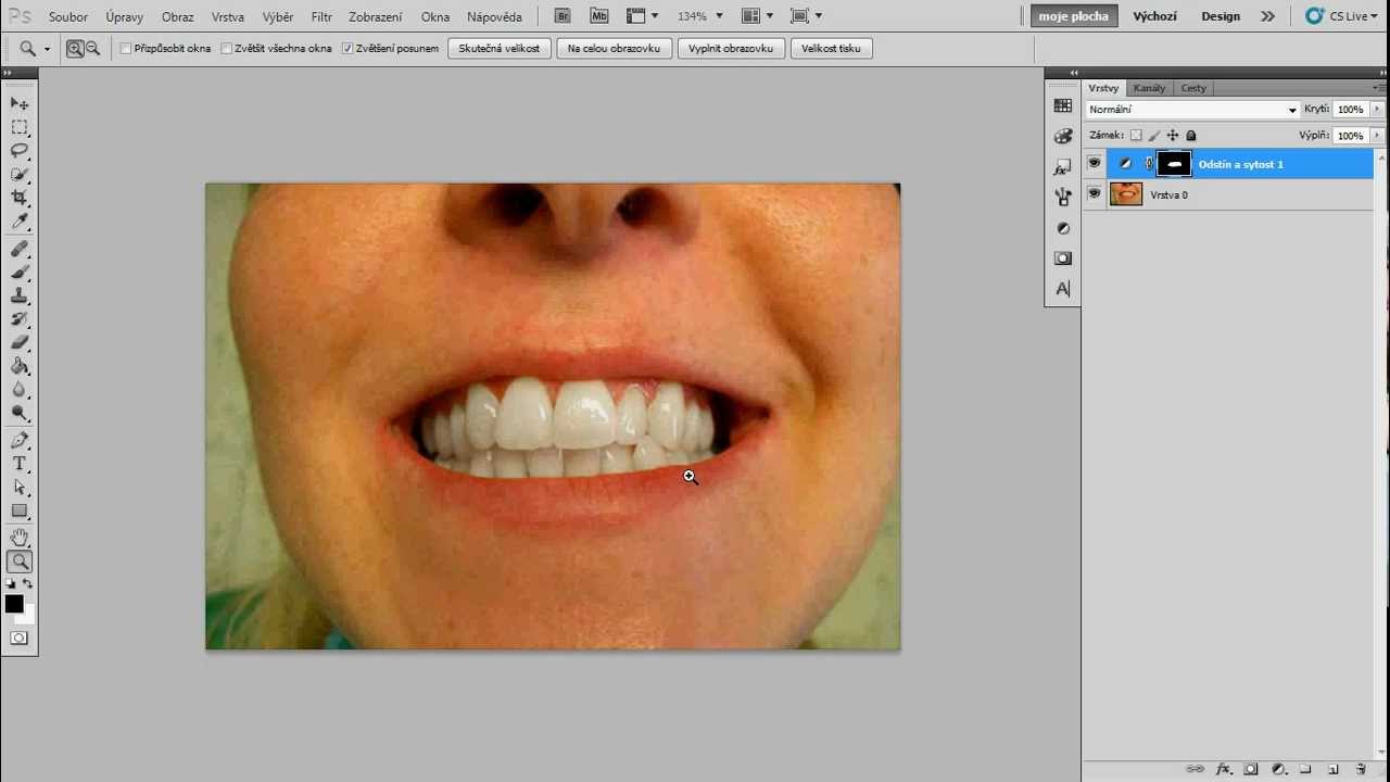 Jak na fotografii vybělit zuby - Photoshop tutorial | jaktak.cz