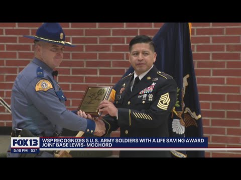 State Patrol recognizes US Army soldiers with life-saving award at JBLM | FOX 13 Seattle