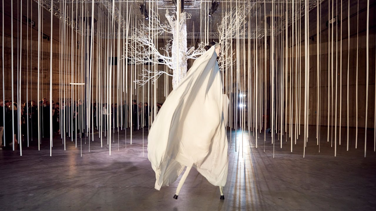 Sarah Izod interview: The creative director talks about the Dezeen Awards ceremony | Design | Dezeen