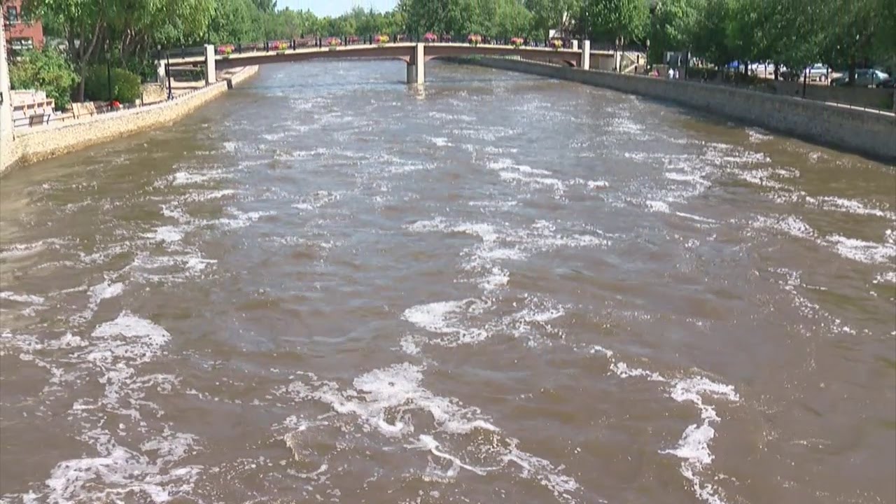 Northfield Preps For Flooding