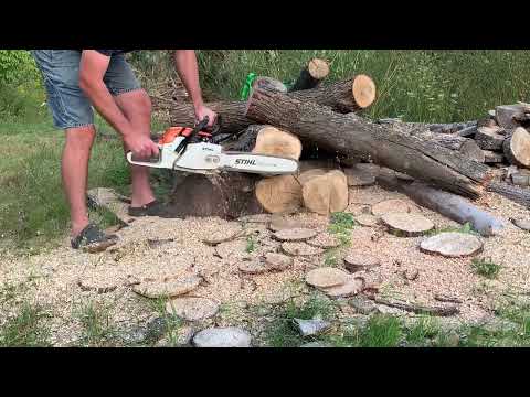 Stihl 028AV Super Wood Boss Cutting