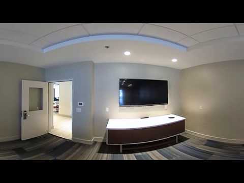 Holiday Inn Express & Suites - Manhattan, KS