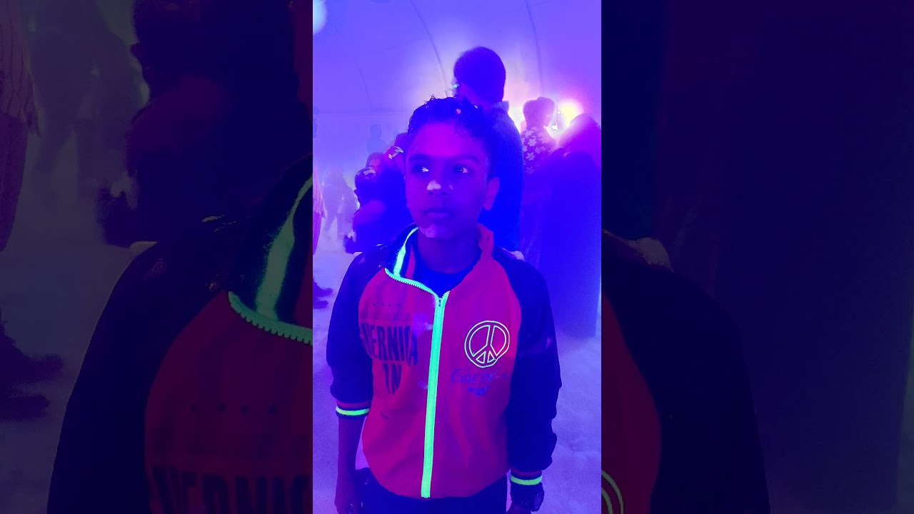 Abeeth Ranasinghe #tayna-siaiai #fyp #kidsfashion #snow #funtime #night #Si Ai Ai #shortvideo #modle