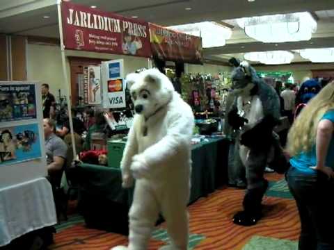 Video: Rainfurrest 2012 fursuit parade | flayrah