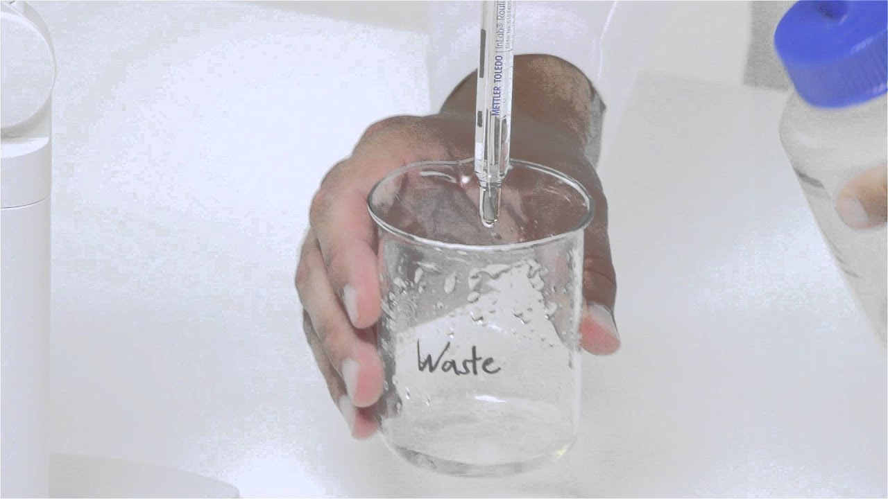 pH Electrode Cleaning | How-to-Video (4/6)