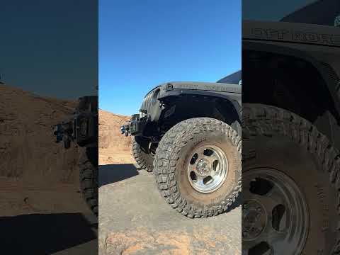 Name a better wheel & tire combo. Ill wait.. π: MT Canyon Polished & Baja Boss X 40x13.50R17LT