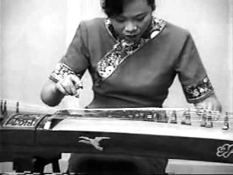 Junling Wang performs during Master Cao Guzheng Centennial Celebration in 1998 (Part 2)