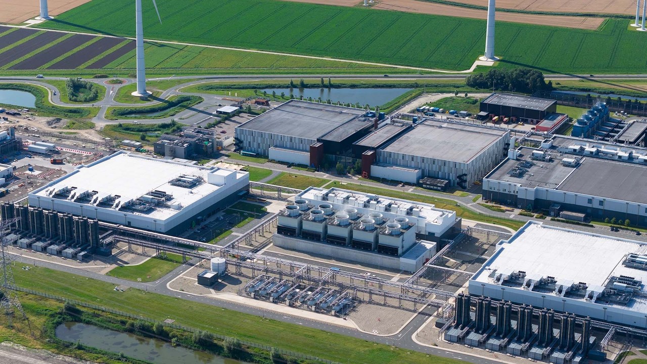 Datacenters in The Netherlands | The Backbone of Artificial intelligience