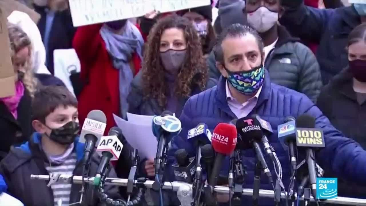 New York school shutdown angers parents as gyms, bars stay open