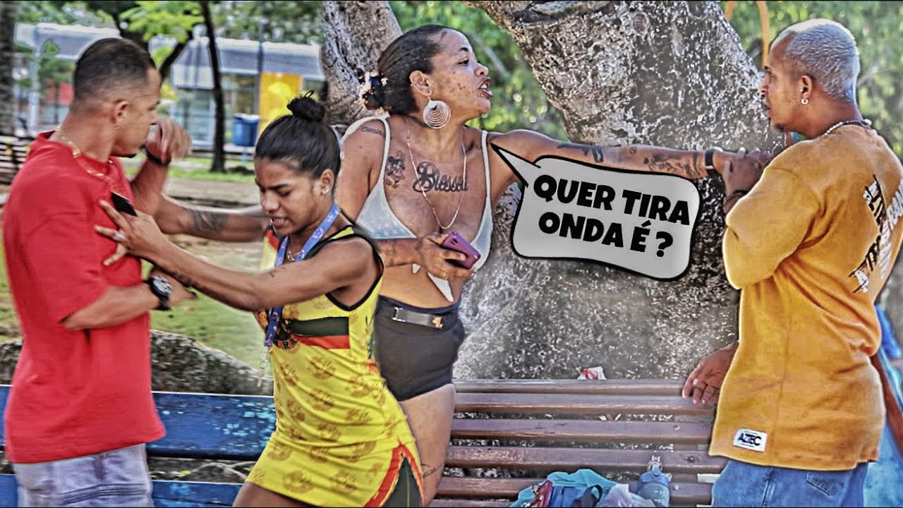 PEDINDO INFORMAÇÃO FAZENDO CARETA ( PEGADINHA Tom Souza )