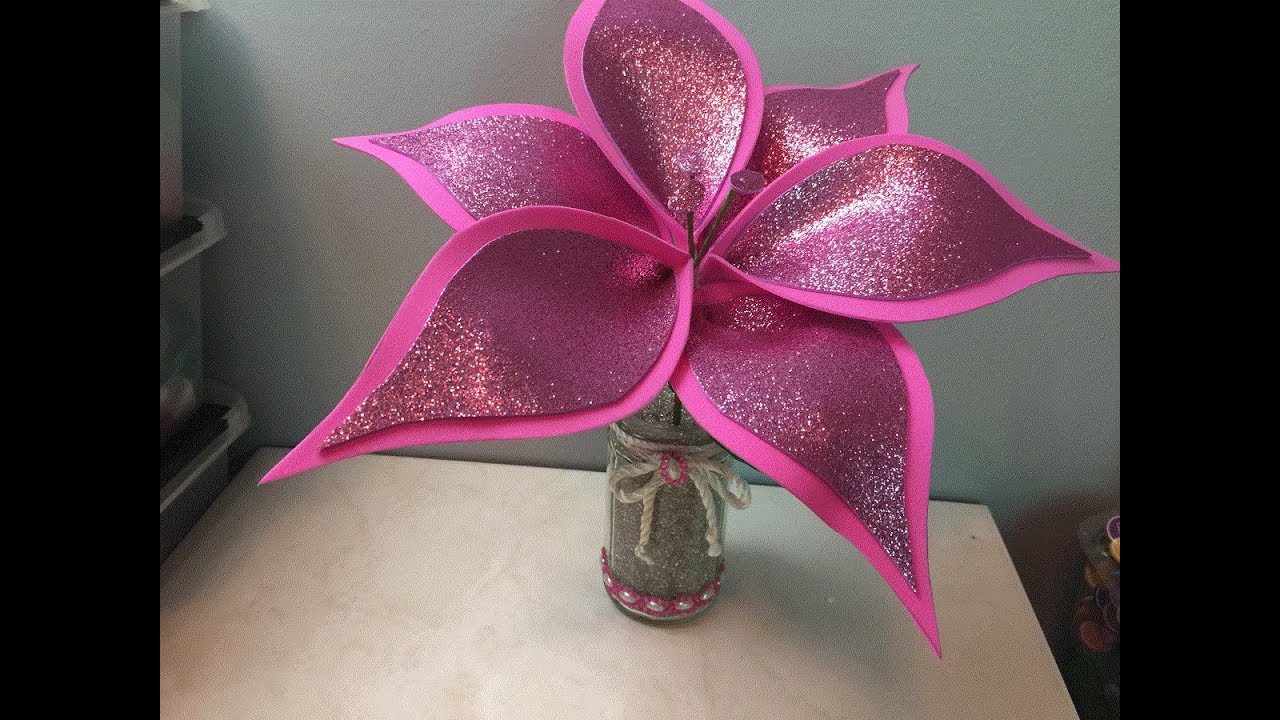 DIY: How to make a glitter foam flower / Como hacer una bella flor en Foami / Goma Eva