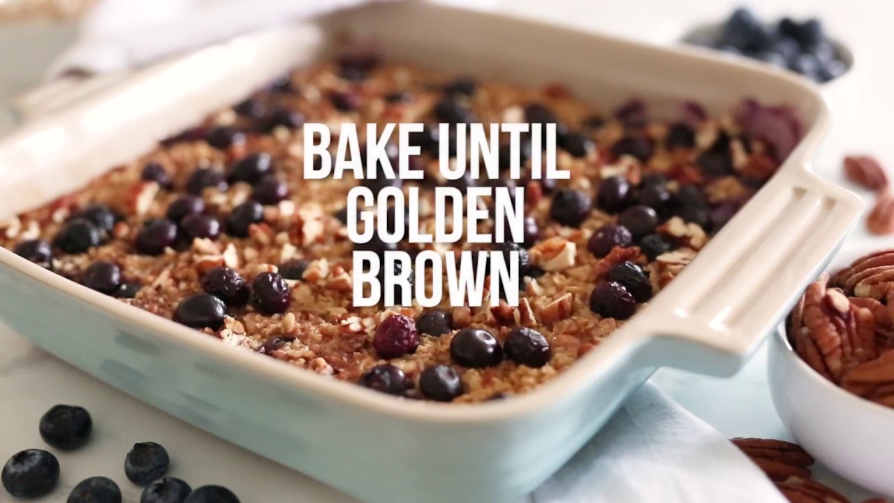 Baked Oatmeal with Blueberries and Bananas