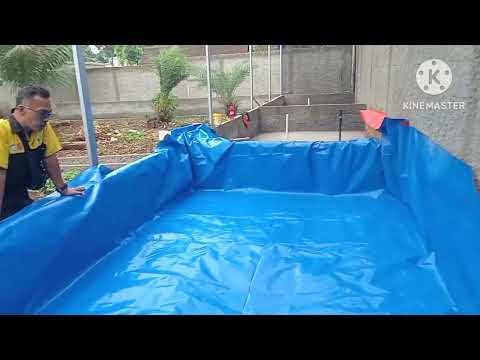 Proses pembuatan kolam ikan hias. pakai terpal plstik