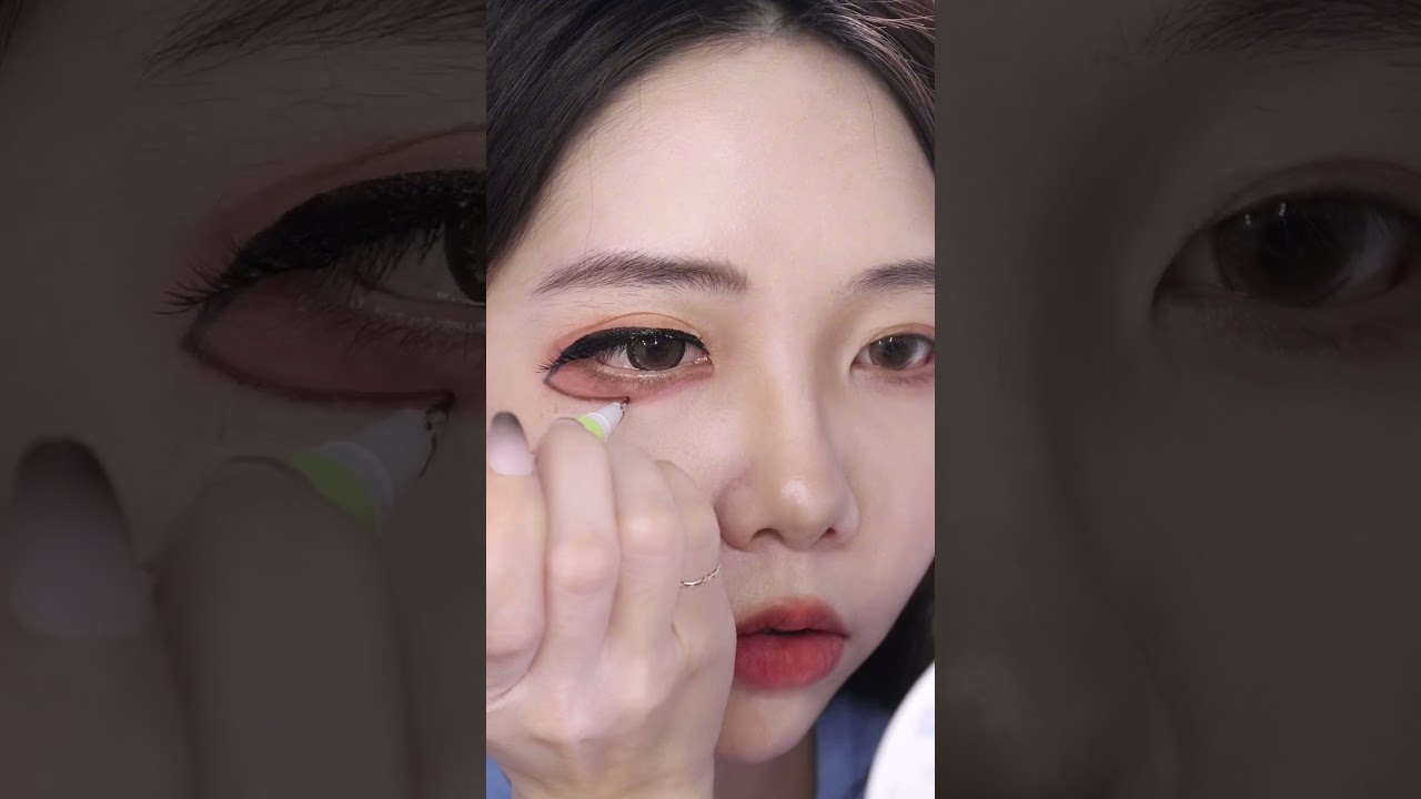 COSPLAYER BIG EYES MAKEUP !!!