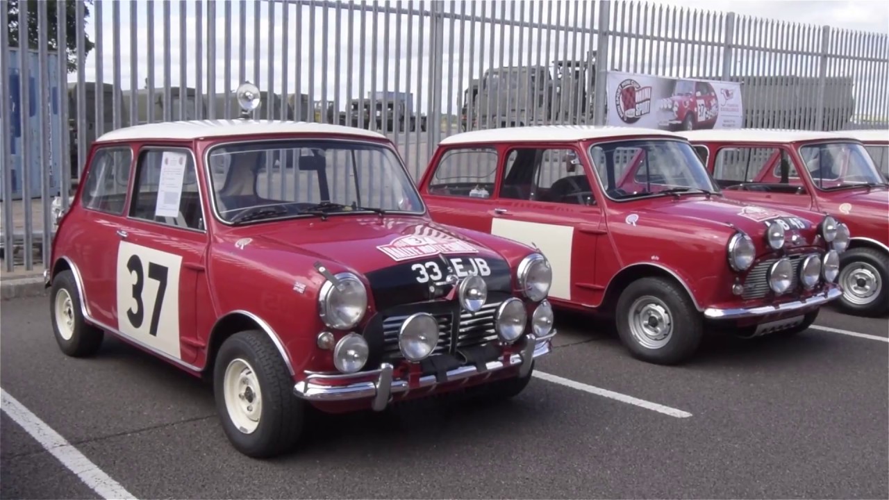 BMC Works competition Minis celebrated at Abingdon - Historic Racing ...
