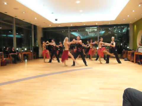 Salsa show - Diablo dance company