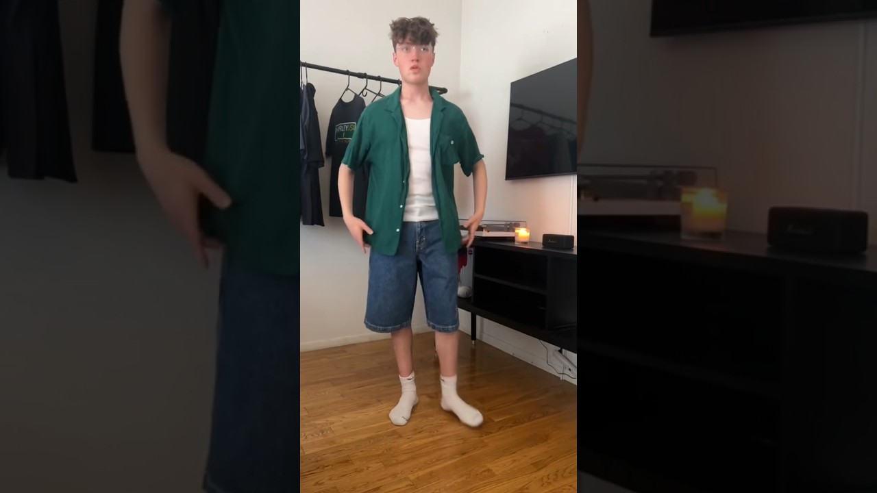 styling jean shorts: jnco vs thrifted dickies #shorts #jeanshorts #jorts