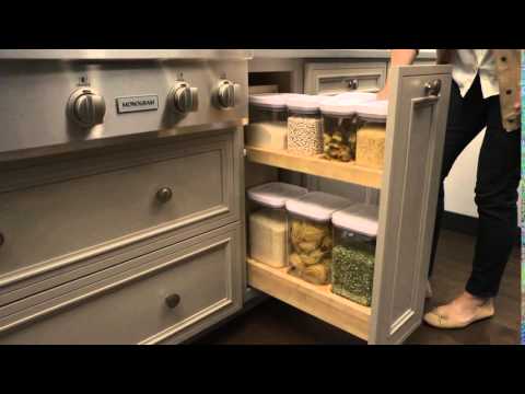 Base Pantry Pullout Cabinet with OXO Good Grips® POP Containers | Decorá Cabinets