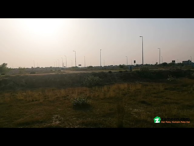 5 MARLA PLOT FOR SALE IN DHA 11 R BLOCK. WALKING DISTANCE FROM PARK AND ...