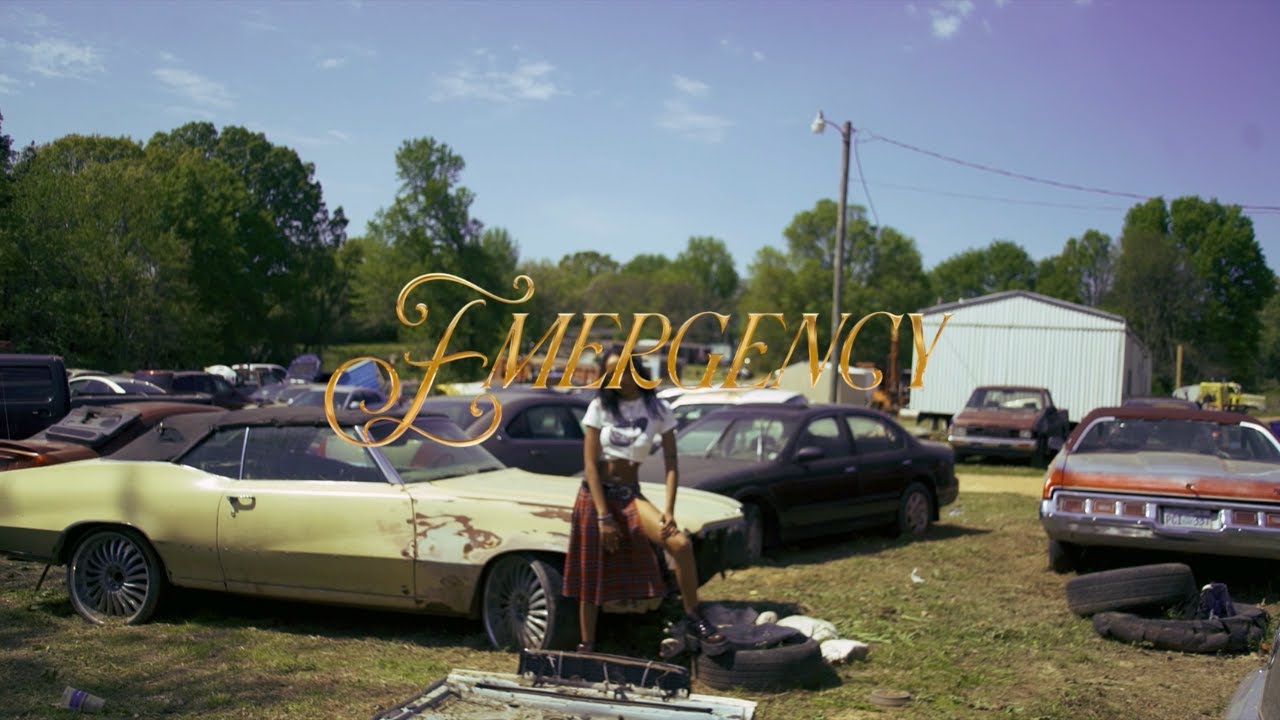 Girlfriend - Emergency (Official Visualizer)