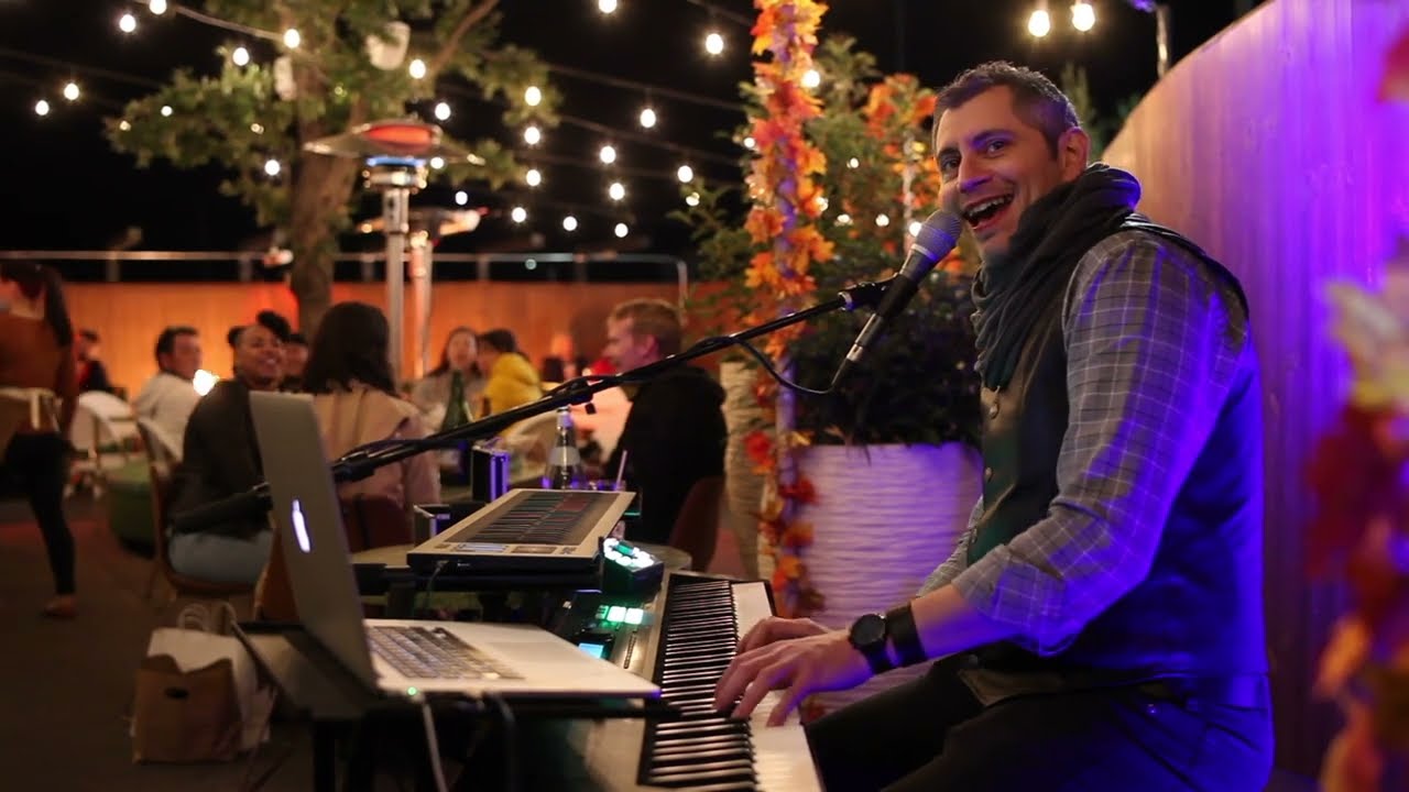 Hire Mirko the Italian Pianist - Singing Pianist in Las Vegas, NV ...