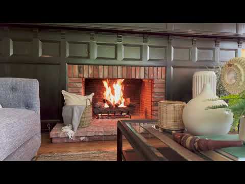 English with Guest Cottage | 2951 Hermosita Drive, Glendale