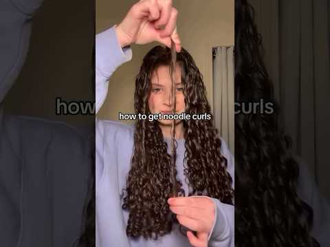 Wanna get define noodles #curls effortlessly? Hereās How, using #Denman brush š©ā𦱠#curlyhair