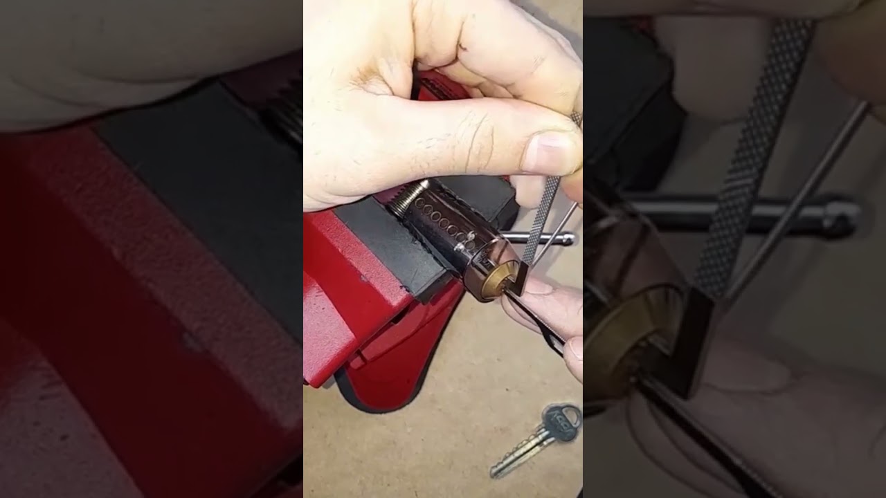 Assa 700 with 4 Xmas trees picked  #lockpicking #locksport #hobby #security #lock #lockpick