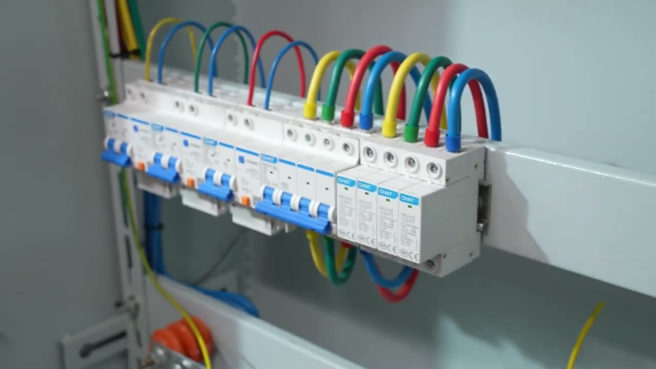 Power distribution assembly