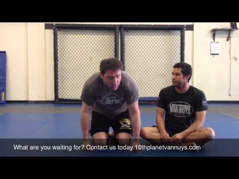 Using The Neck Crank To Get The Rear Naked Choke | Awesome Jiu Jitsu