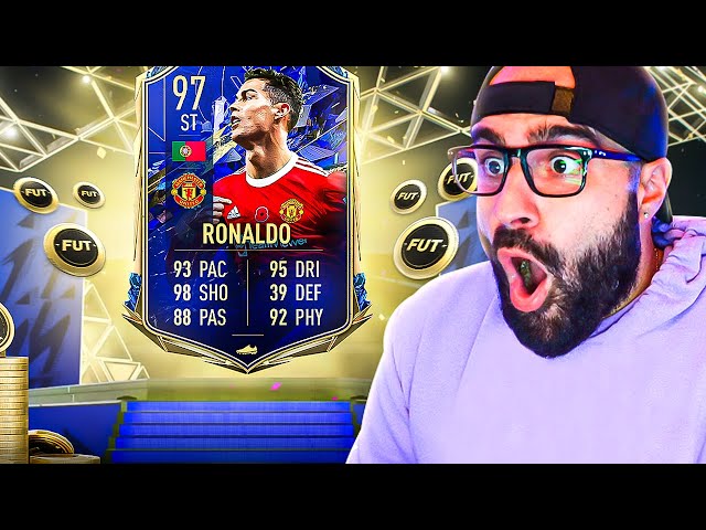 FIFA 22 Ultimate Team Cristiano Ronaldo 12th Man on TOTY