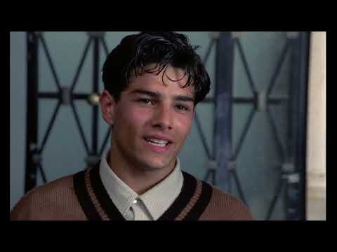 Two Minute Reviews: CINEMA PARADISO (1988)