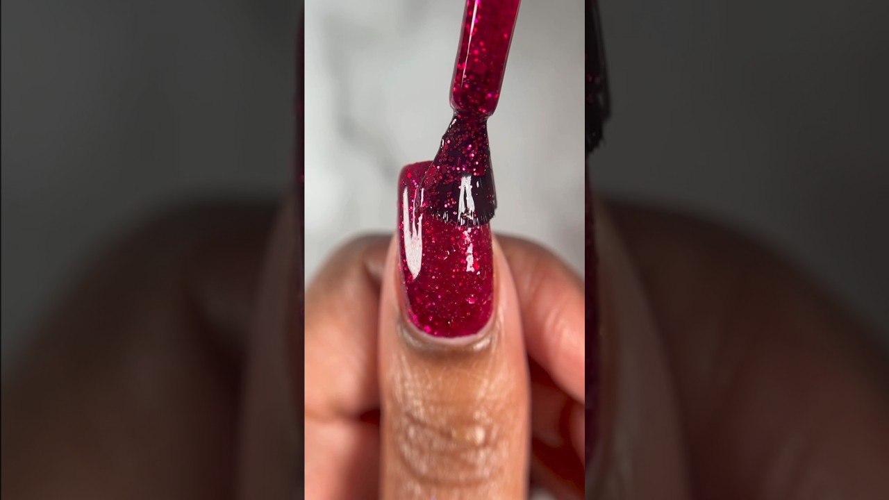❤️Ruby Red #nailpolish #swatch #rednails #glitter #nails