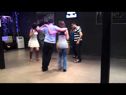 Cuban Salsa: Sombrero con Plancha | SalsaSelfie.com 🇨🇺