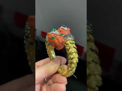 Estate Jewelry David Webb Coral gemstone bracelet.