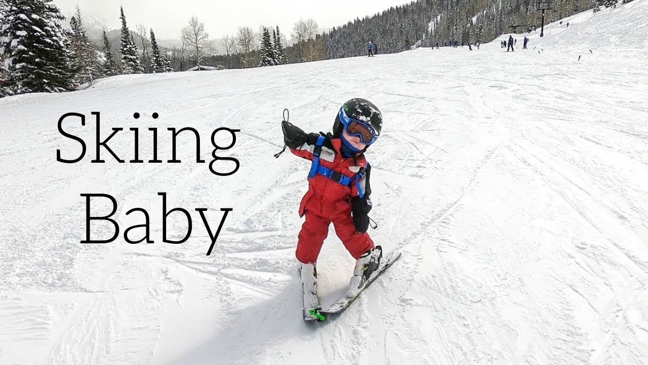 1-Year-Old Baby Can Ski and You'll Be Amazed at How Good He Is!!