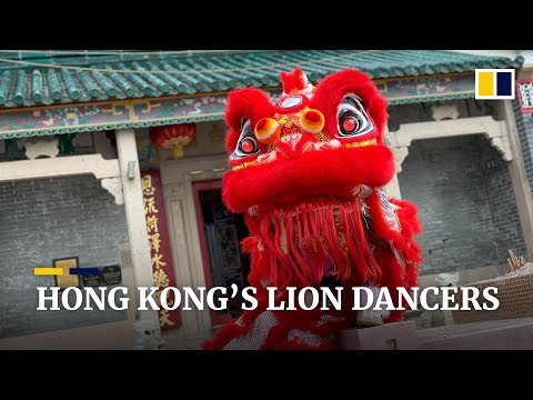 Lion dancing: good wishes for the Chinese New Year