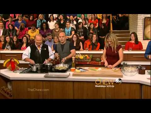 The Chew: Thanksgiving Tips - Stuffing