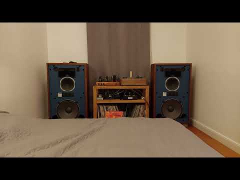 Paul Mcartney- JBL 4343B, Tektron TKEL34PSES 15w tube amplifier, Lenco L70, Altec 4722, Denon DL-103