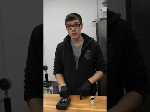Geiger counter vs uranium glass