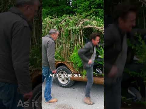 Hammond Protects His New Friend 🦔 #TheGrandTour