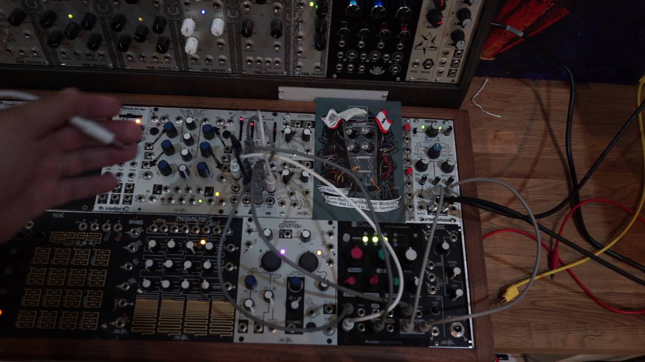 Exploring Modular Synths - Easy Patch Introduction 3 - Batumi and Clouds