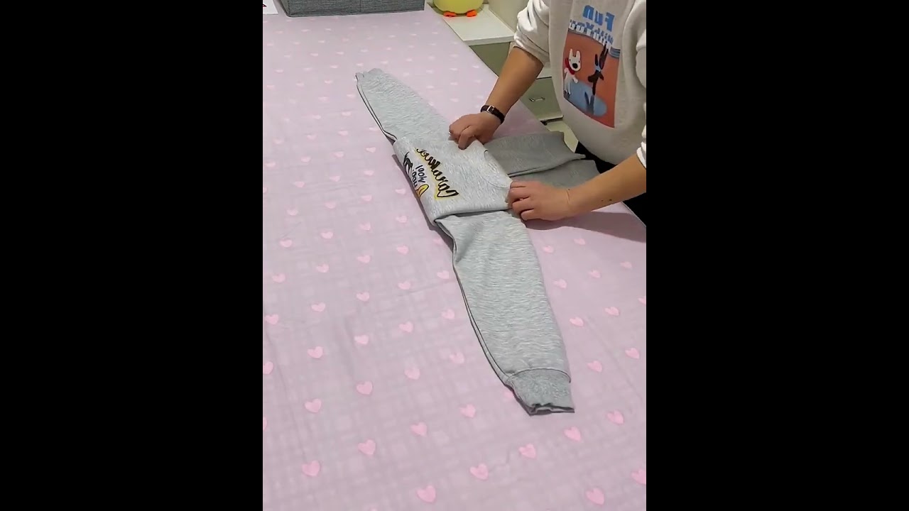 Folding techniques for warm T shirts