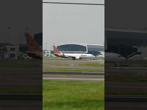 Batik Air PK-LDL Take Off Dari Bandara CGK