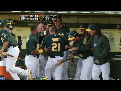 STL@OAK: Vogt connects for first hit, a solo homer